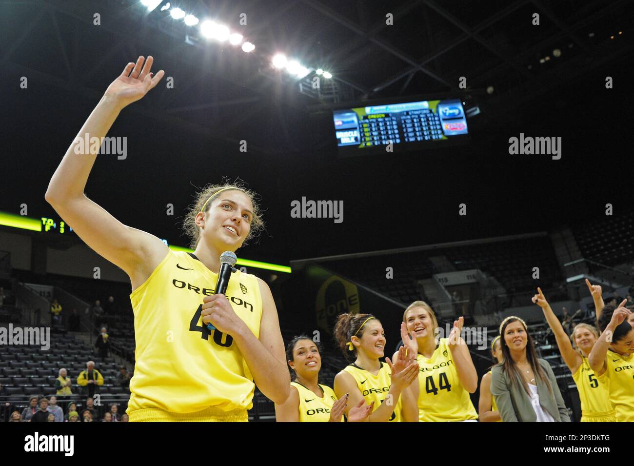 March1,2015: Oregon center Megan Carpenter , senior ,says good -bye to ...