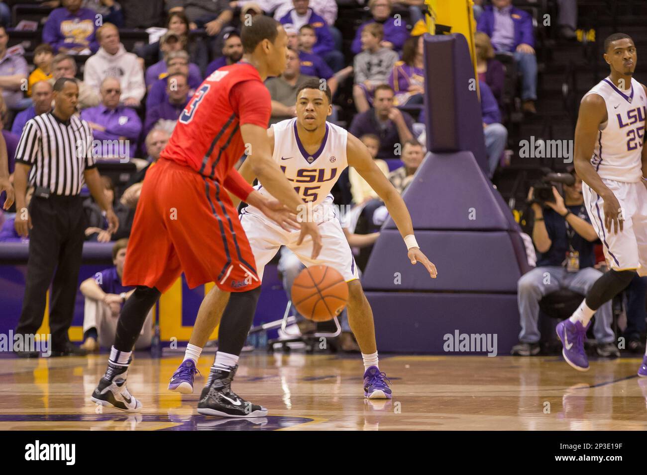 February 28, 2015 - LSU Tigers guard Jalyn Patterson (15) during the ...