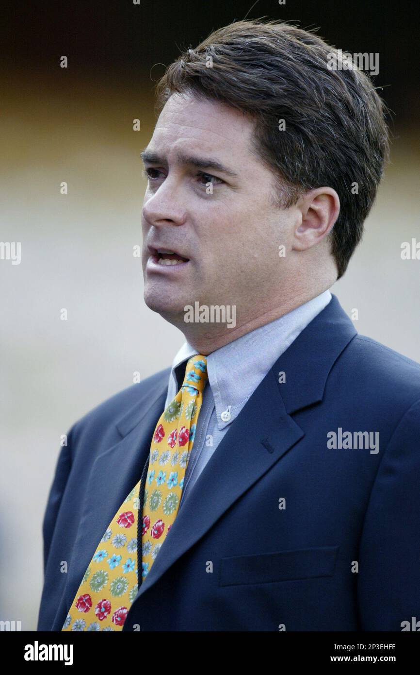 Los Angeles Dodgers General Manager Dan Evans before a 2002 MLB season ...