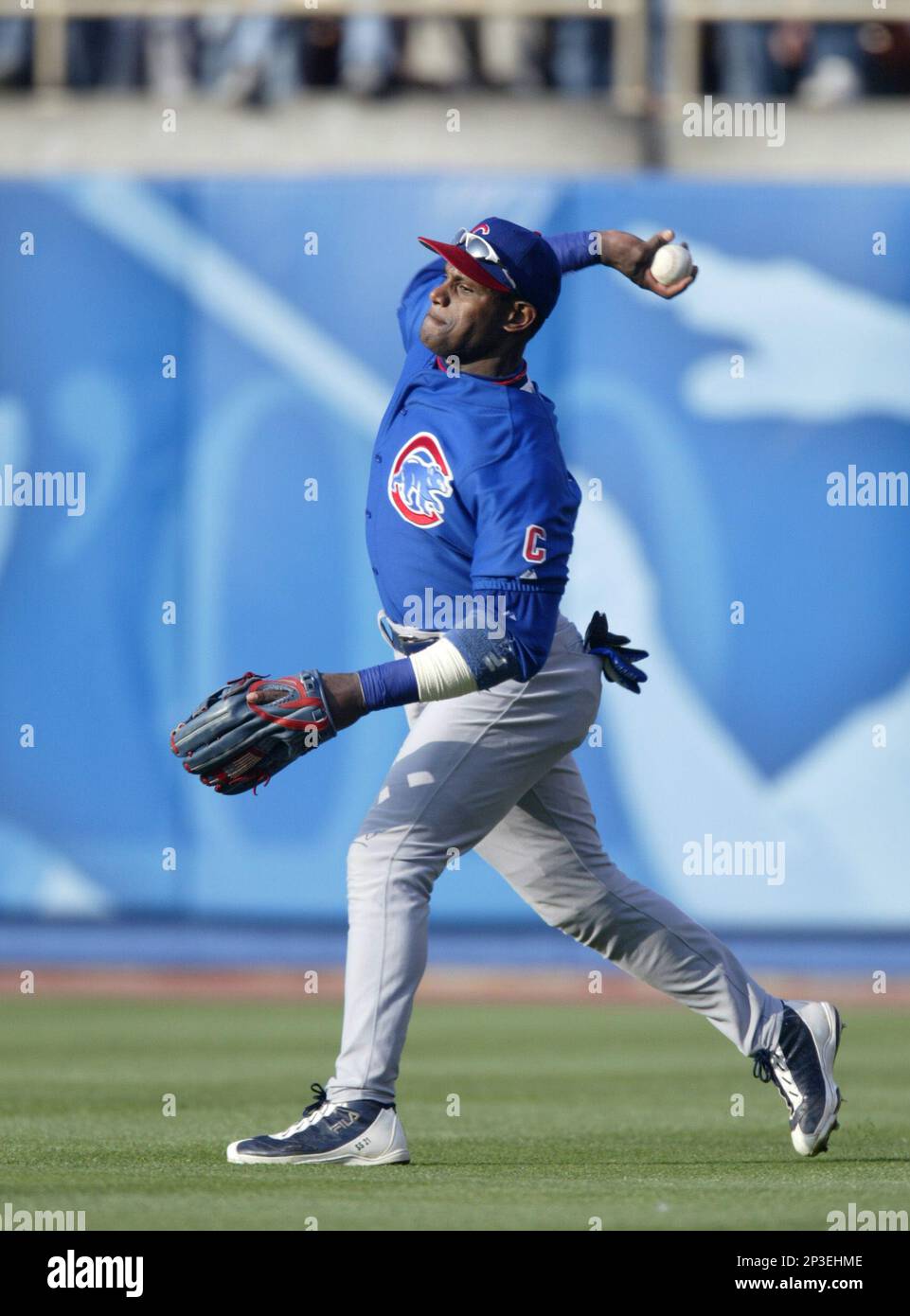 Sammy Sosa of the Chicago Cubs during a 2002 MLB season game against ...