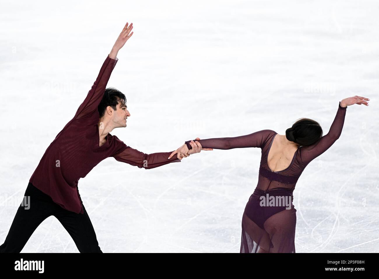Helena CARHART & Volodymyr HOROVYI (USA), during Junior Ice Dance Free ...