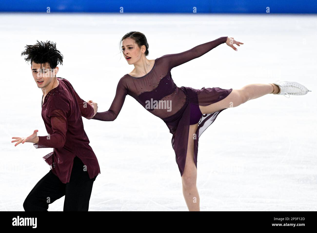Helena CARHART & Volodymyr HOROVYI (USA), during Junior Ice Dance Free ...