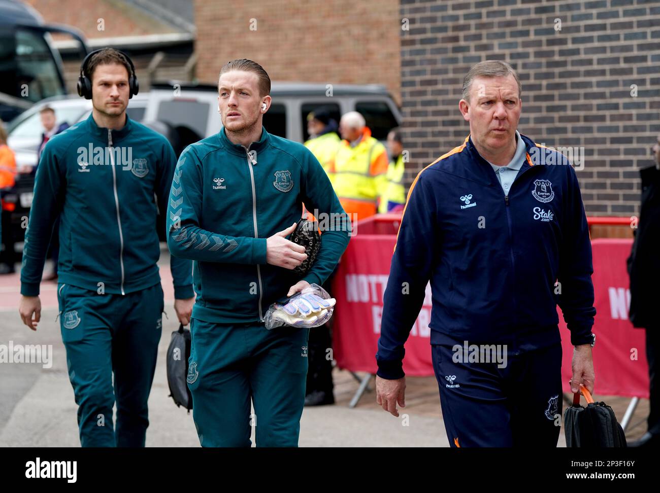 Everton goalkeeping coach Alan Kelly (right), Jordan Pickford and Asmir ...