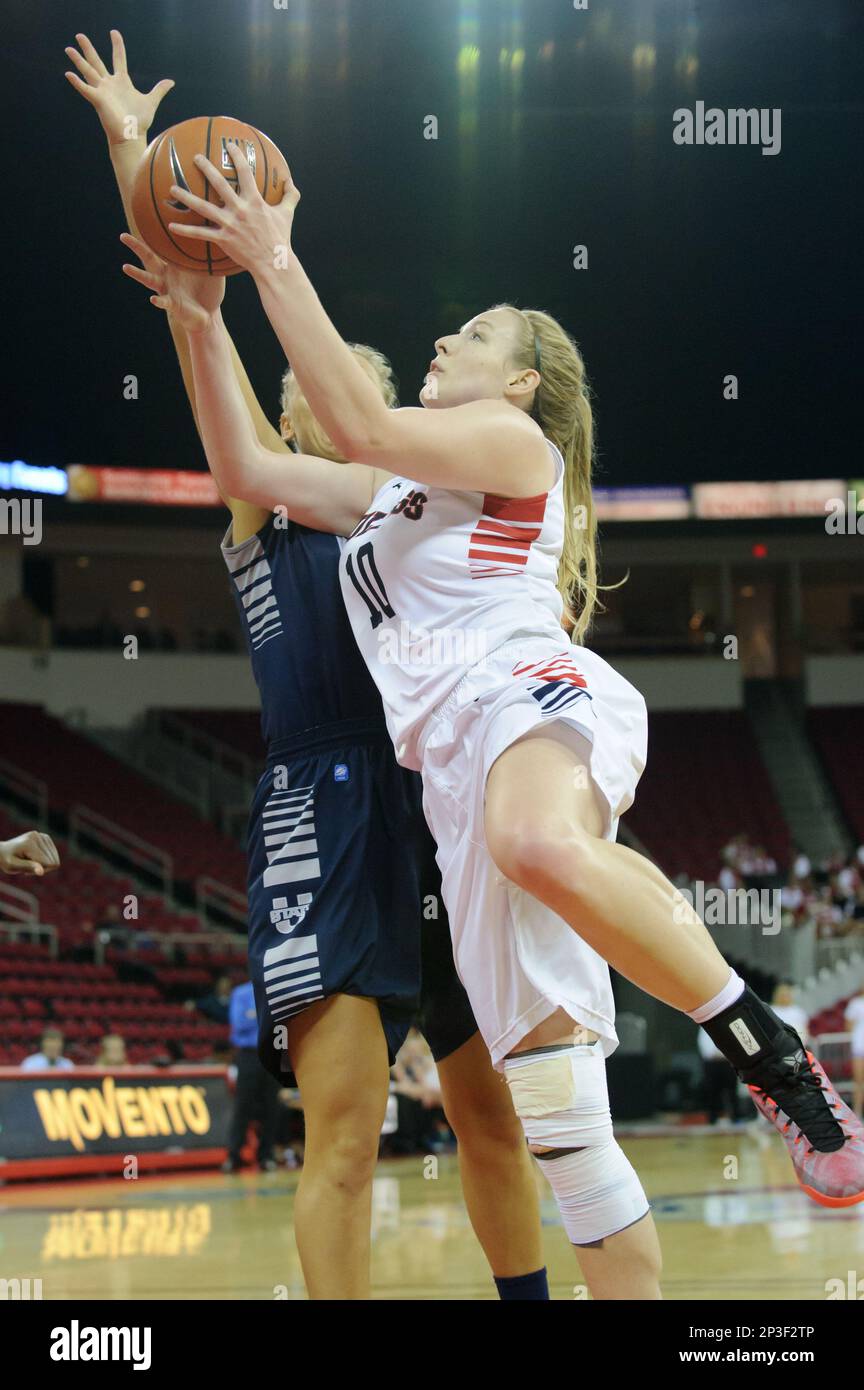 February 21 2015: Fresno State Bulldogs forward Alex Sheedy (10) goes ...