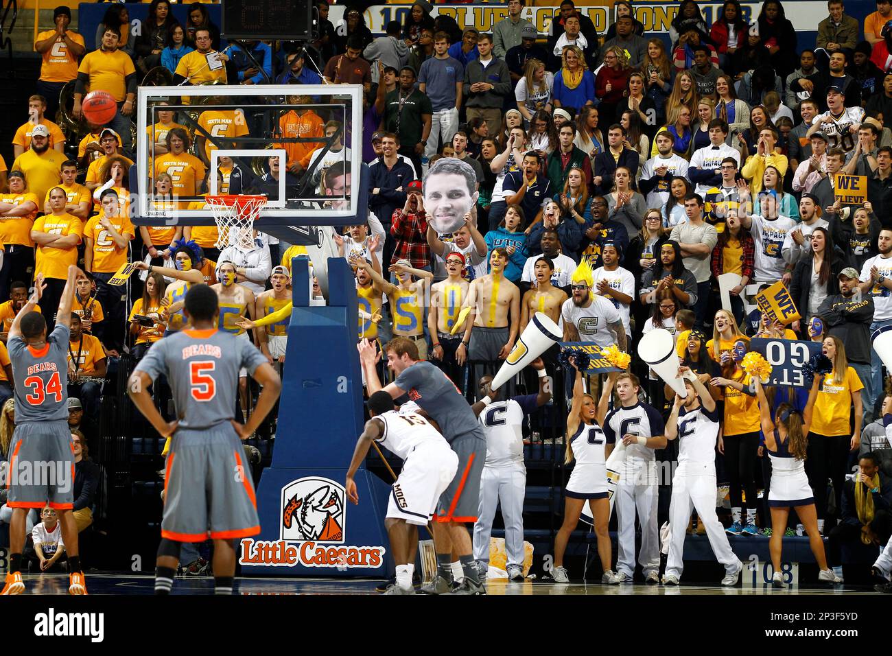 February 19 2015: Chattanooga Mocs fans cheering during a free throw ...