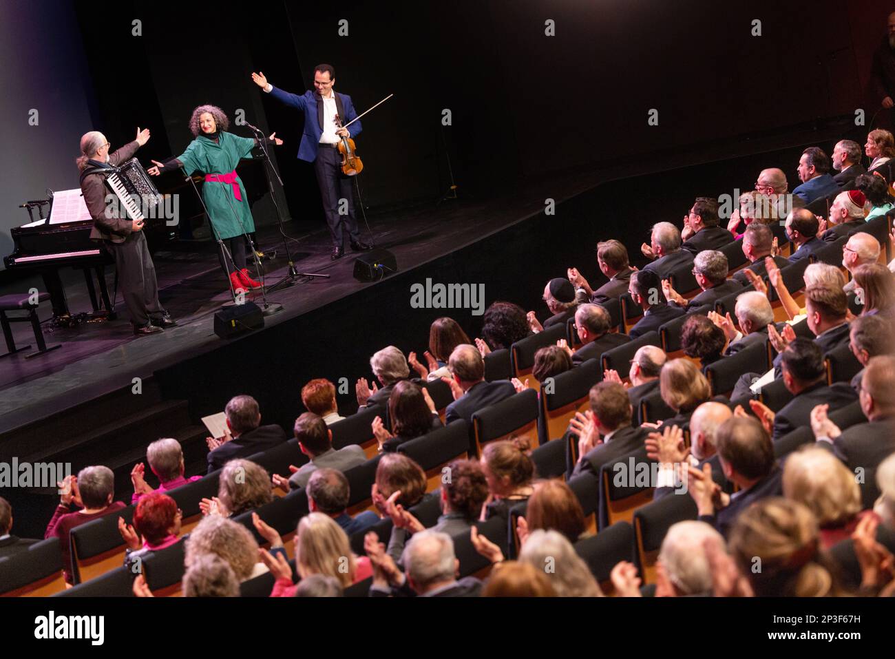 05 March 2023, Thuringia, Erfurt: Alan Bern (l-r), Sveta Kundish and ...