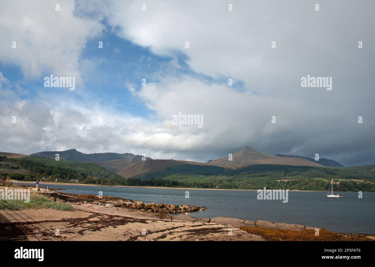 Brodick bay arran port hi-res stock photography and images - Alamy