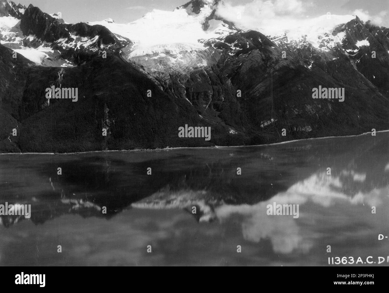 Alaska - Long Creek through Mt. St. Elias, Aerial Photograph Stock ...