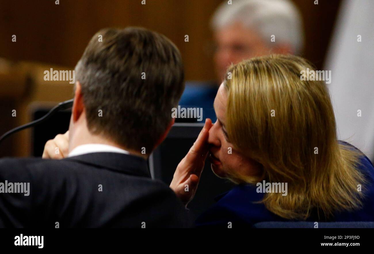 Assistant Attorney Gen. Jane Starnes, right, talks with Erath County ...
