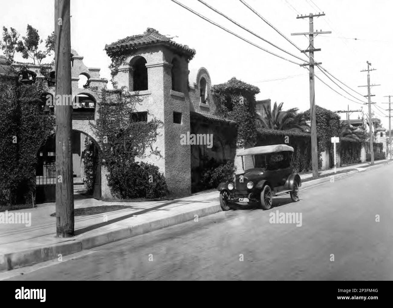 Selig studio hi-res stock photography and images - Alamy