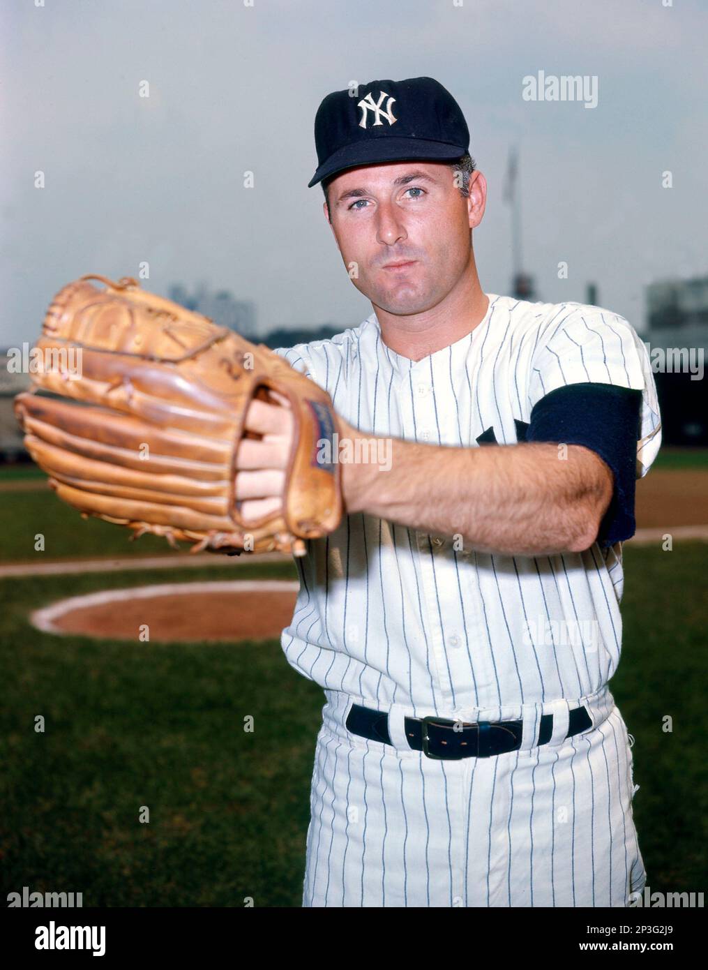 Circa 1960's: Bill Monbouquette of the New York Yankees. (Icon ...