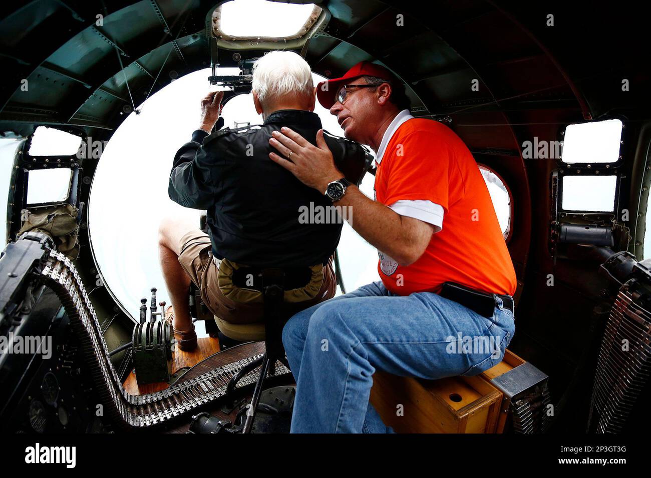 David Longfield-Smith of Naples, right, talks with Bob Kasper of Naples ...