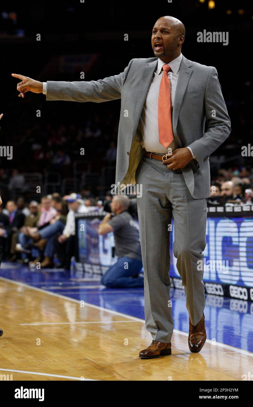 February 3, 2015: Denver Nuggets head coach Brian Shaw reacts during ...