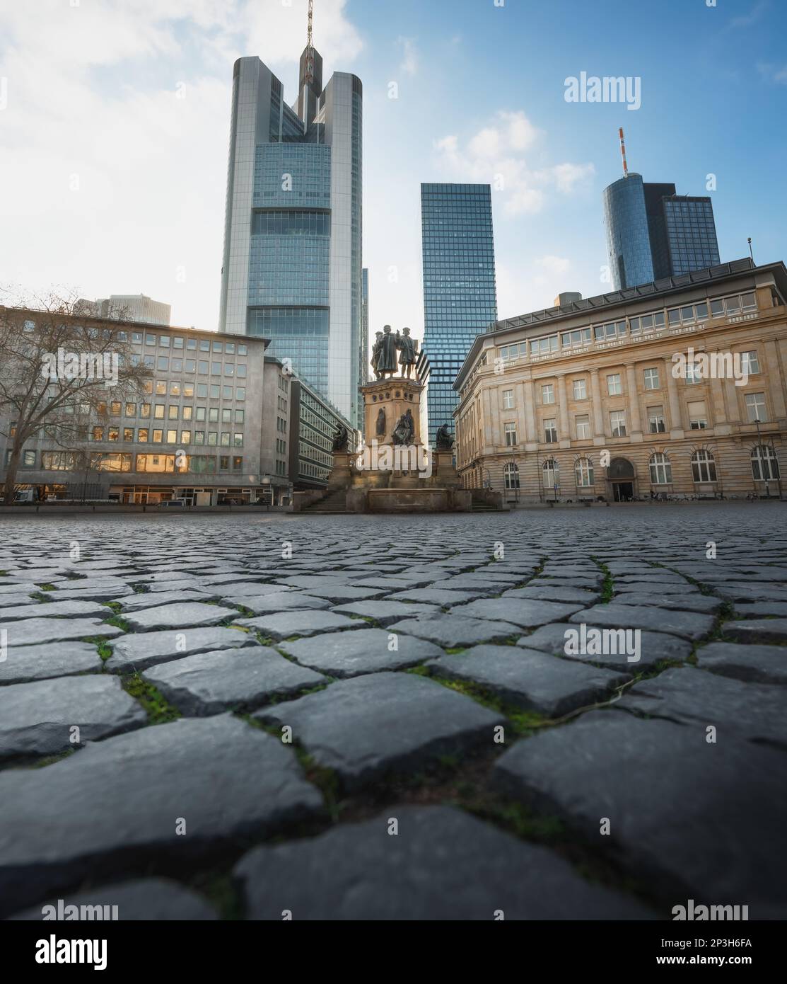 Rossmarkt Square and Johannes Gutenberg Monument - Frankfurt, Germany ...