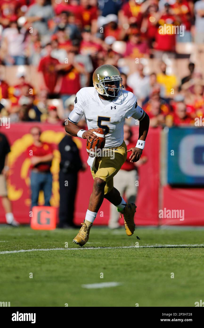 November 29, 2014: Notre Dame Fighting Irish quarterback Everett Golson ...