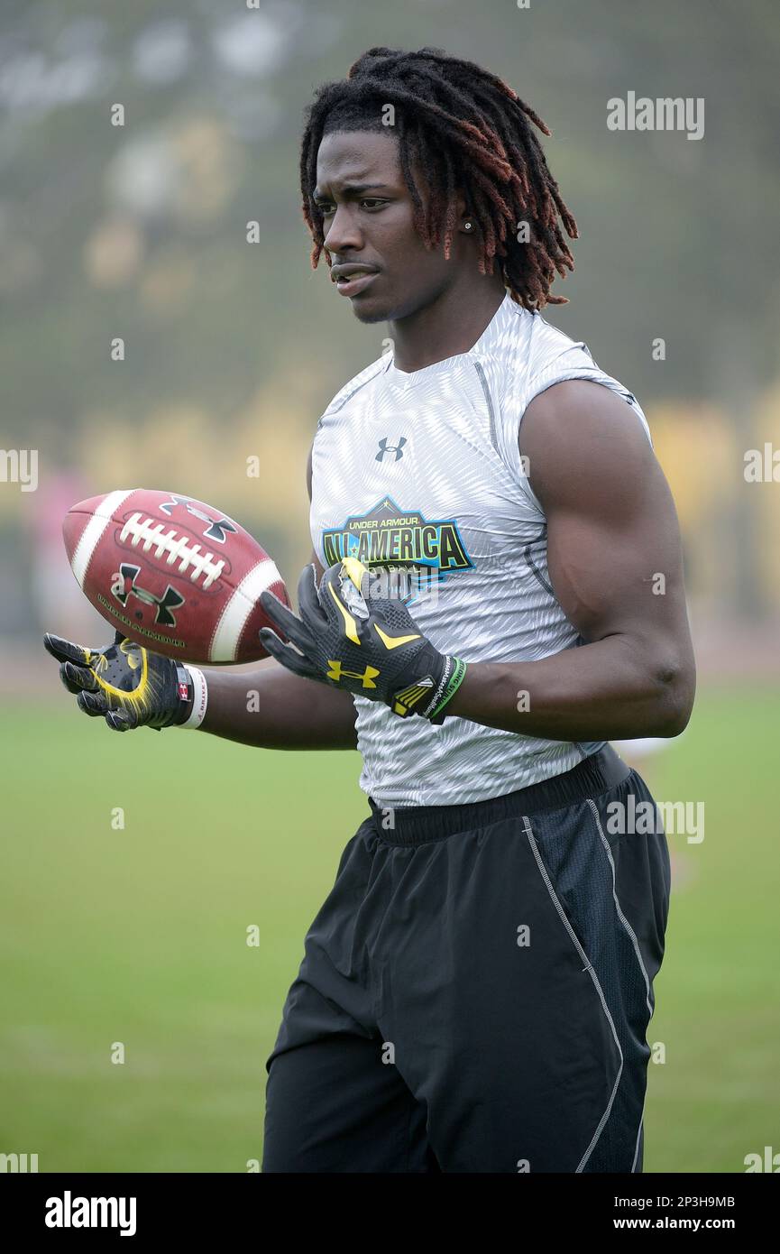 Running back Dylan Moses, of Baton Rouge, La., competes during the ...