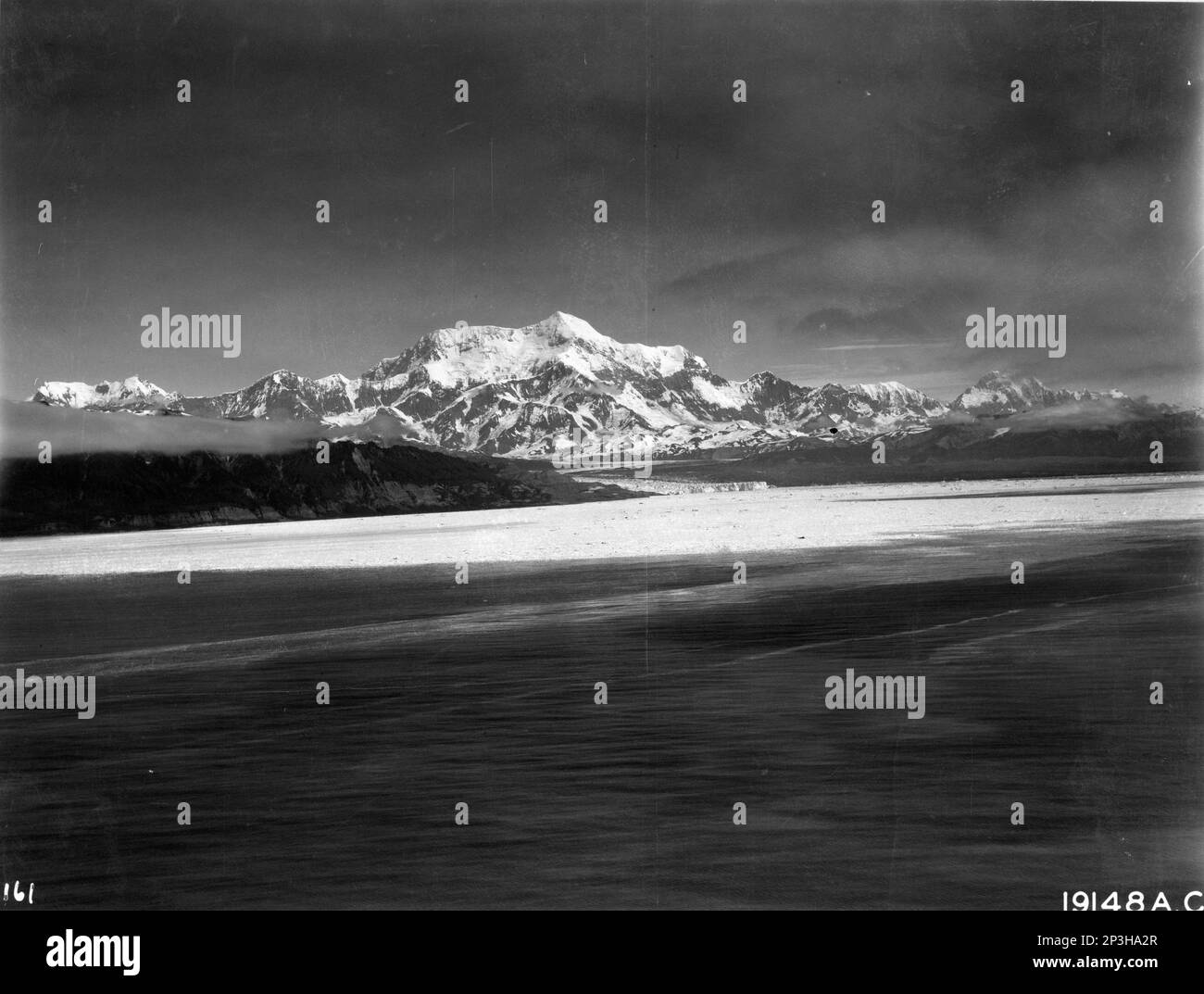 Alaska - Mt.St. Agnes through Mt.St. Elias, Aerial Photograph Stock ...