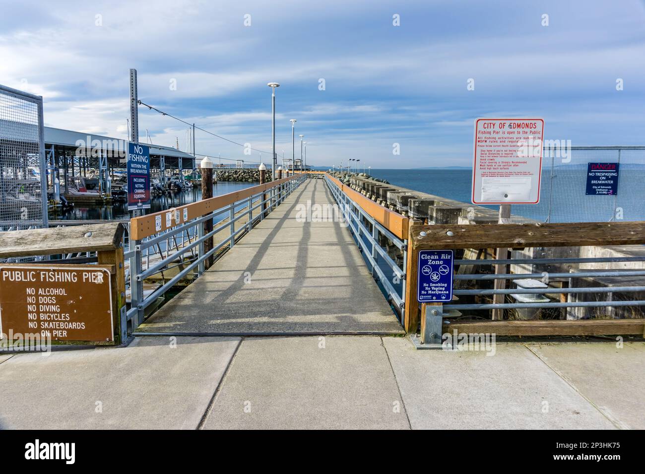 A view of the architecture of the Edumond Pier in Edmonds, Washington ...