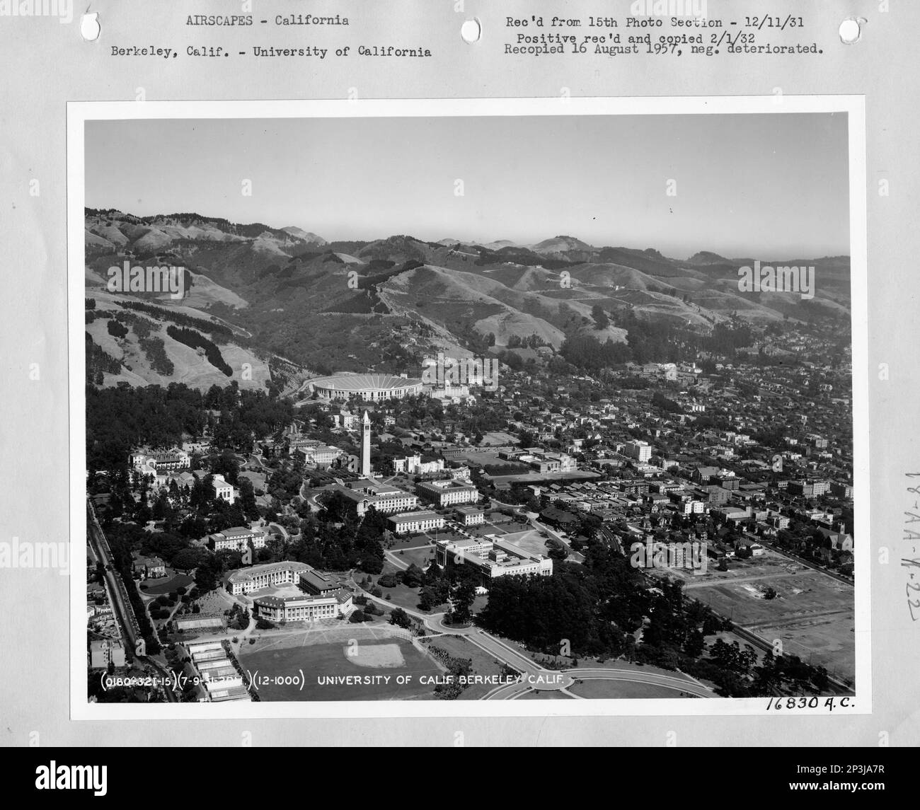 Berkeley california aerial Black and White Stock Photos & Images - Alamy