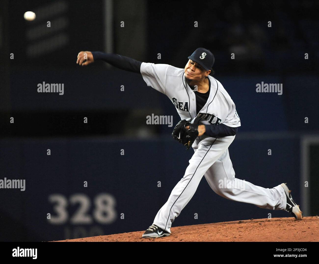 Sept. 23, 2014: Seattle Mariners starting pitcher Felix Hernandez (34 ...