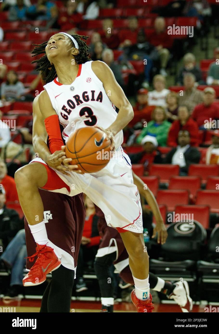 22 January 2015: Georgia's Tiaria Griffin in Georgia Bulldogs 54-51 ...