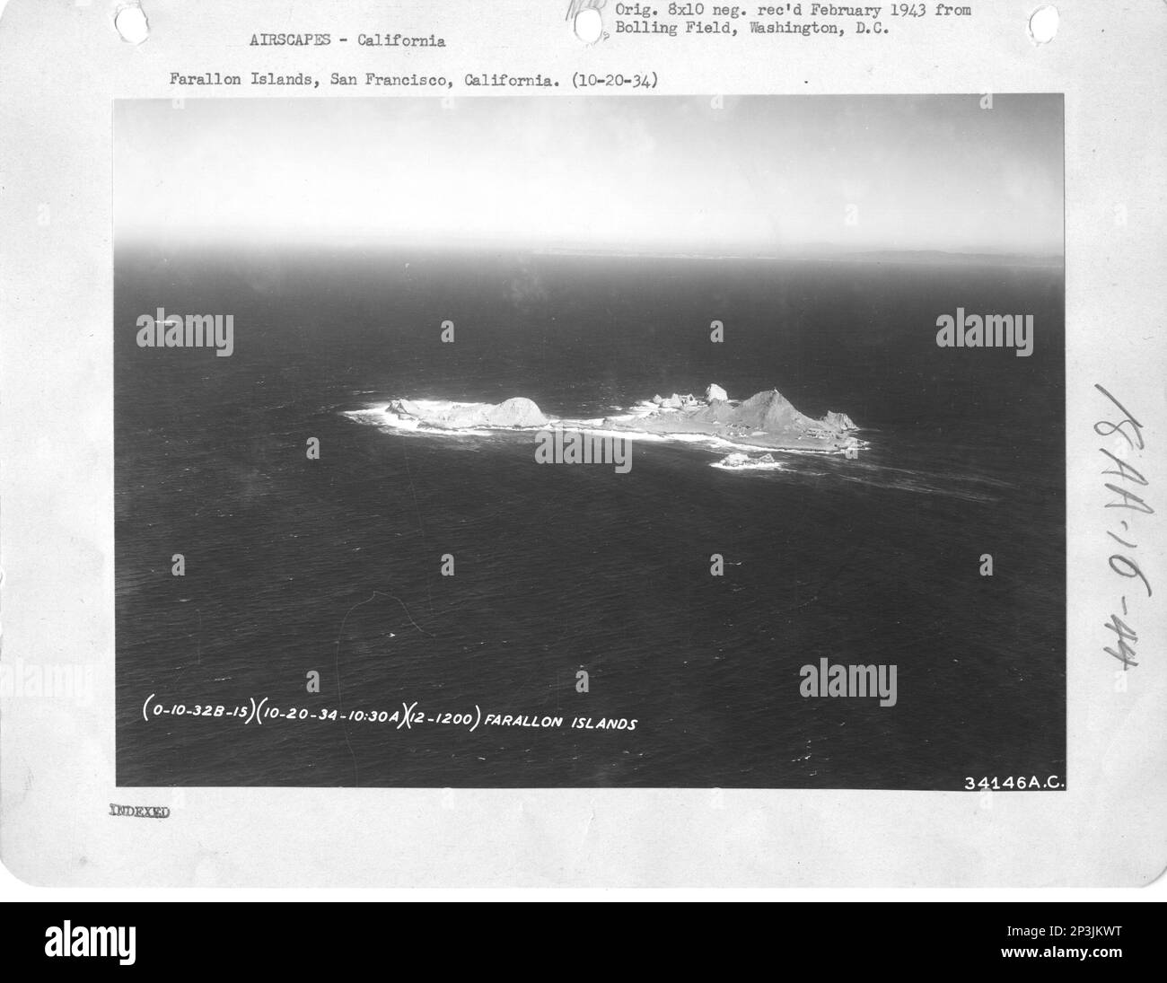 Aerial photograph of island Black and White Stock Photos & Images - Alamy