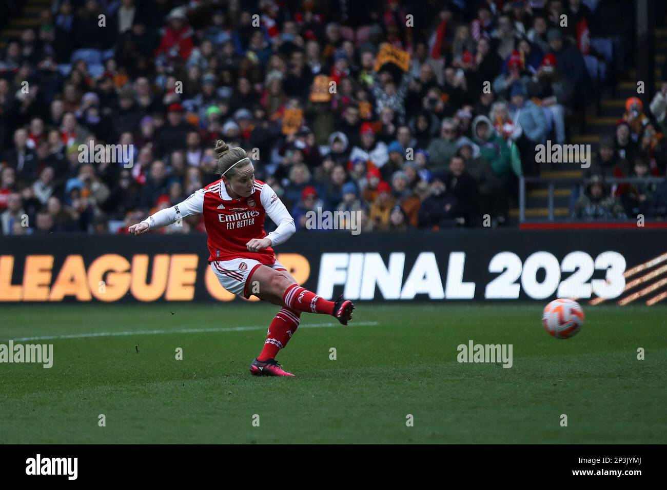 Kim Little of Arsenal Women scores from the penalty spot during the FA ...