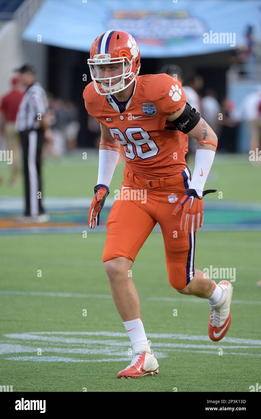 Clemson wide receiver Sean Mac Lain (88) warms up before the Russell ...