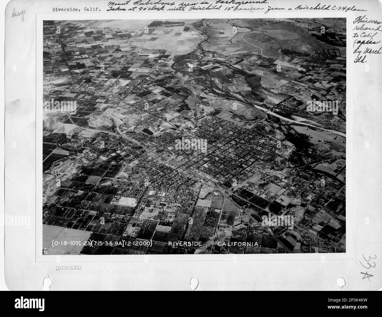 Riverside aerial Black and White Stock Photos & Images - Alamy