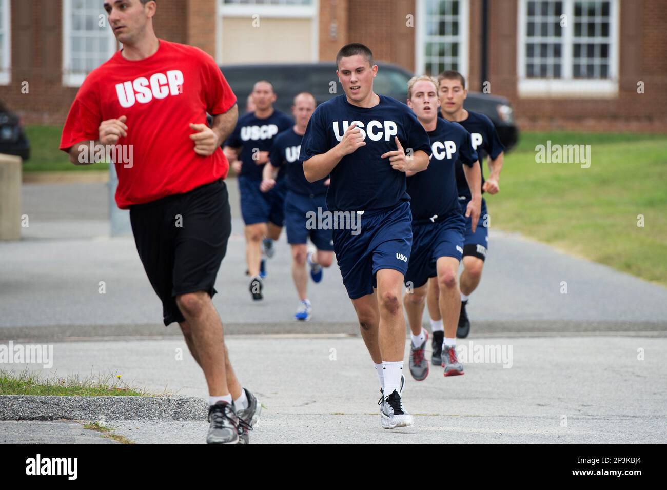 UNITED STATES - SEPTEMBER 18: U.S. Capitol Police recruits work out ...