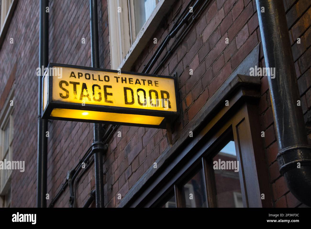 Stage Door at the Apollo Stock Photo - Alamy