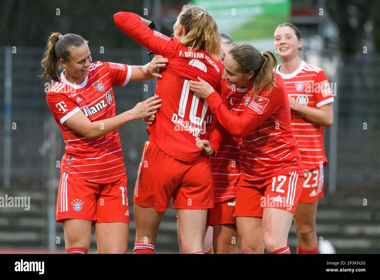 Maximiliane Rall (8 FC Bayern Munich) celebratiing her goal while ...