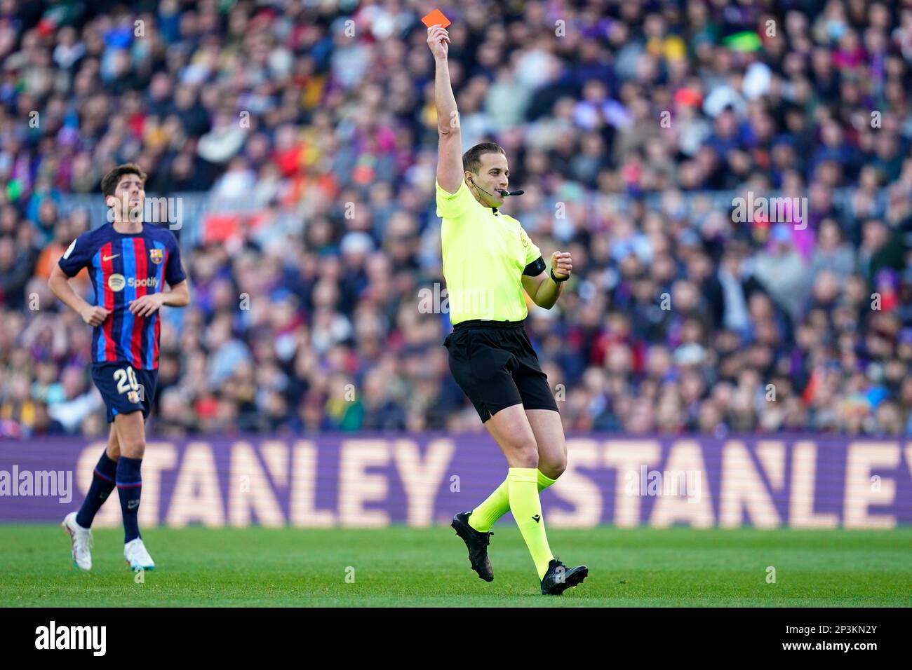 The referee shows red card to Ronald Araujo of FC Barcelona during the ...
