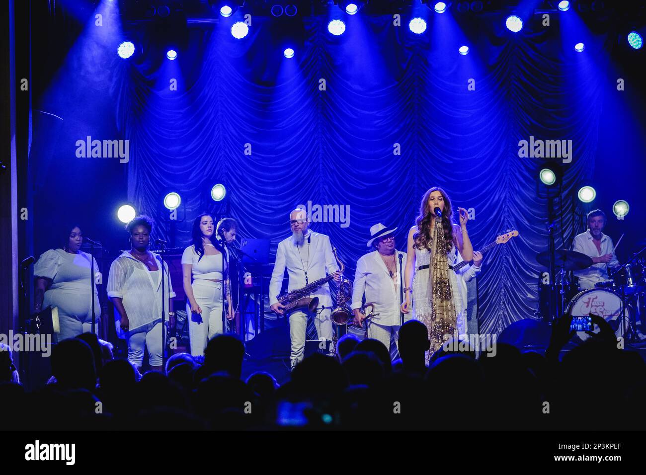 British singer joss stone performs hi-res stock photography and images ...