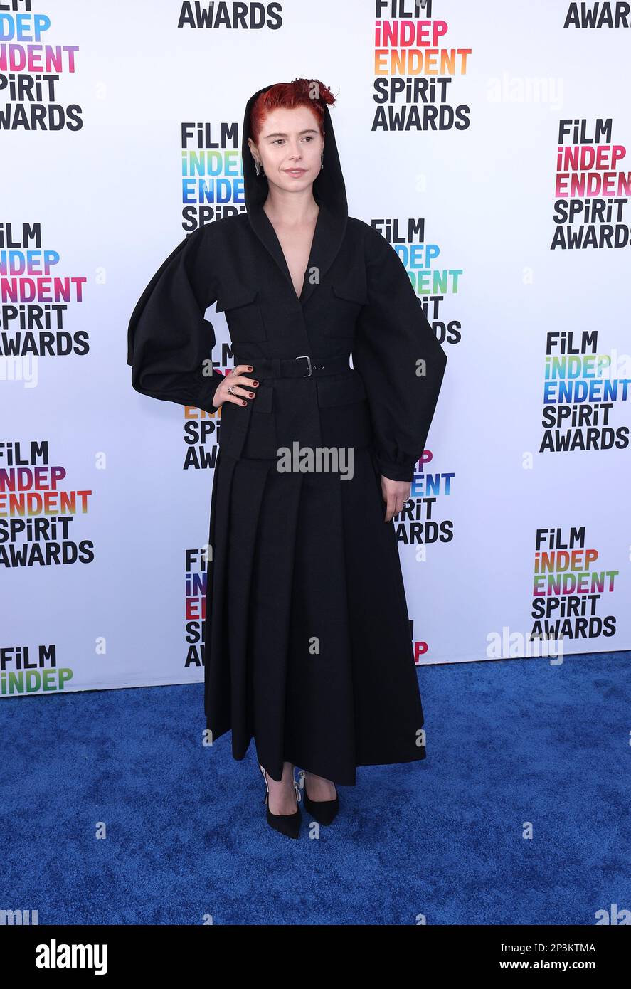 Jessie Buckley attends the 2023 Film Independent Spirit Awards on March ...