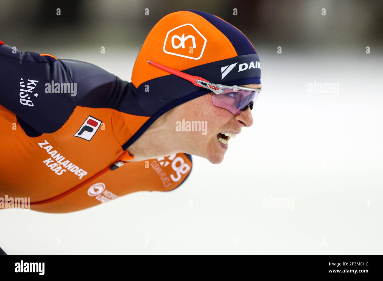 Women 5000 meters hi-res stock photography and images - Alamy