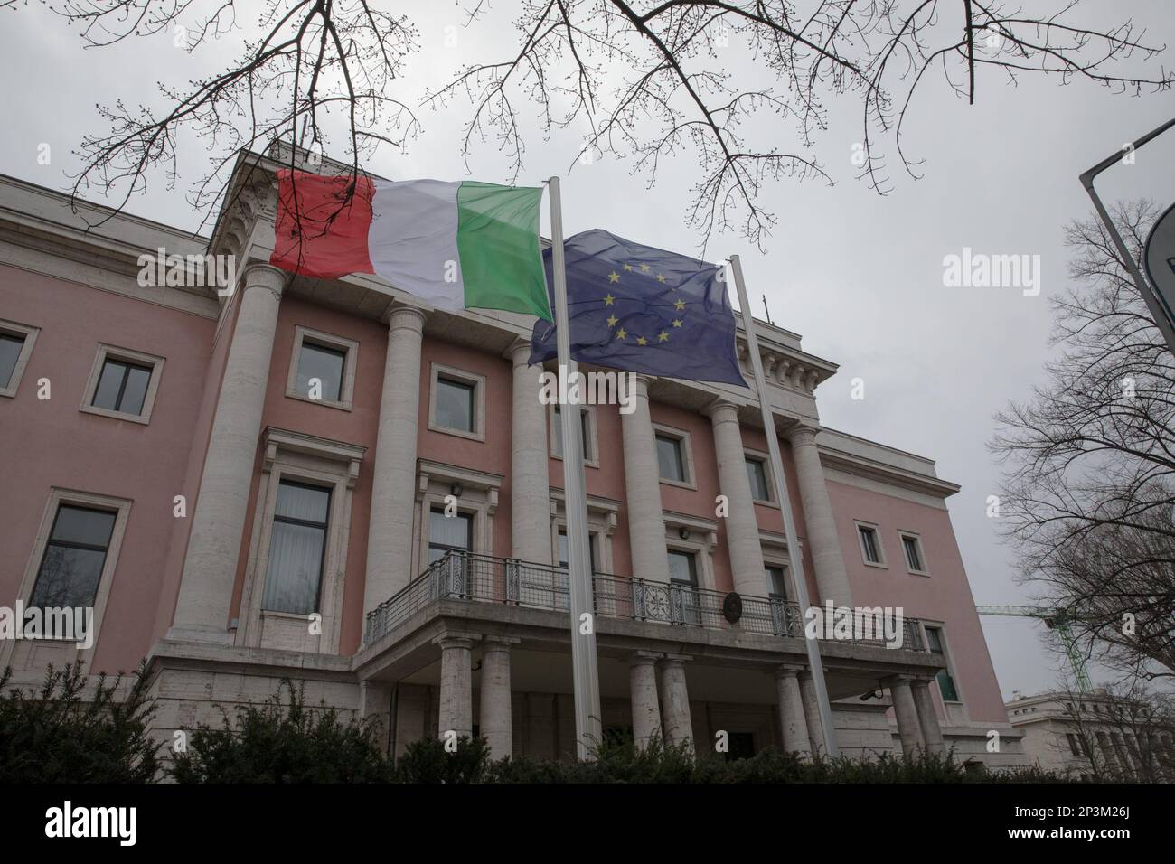 Italienische botschaft hi-res stock photography and images - Alamy