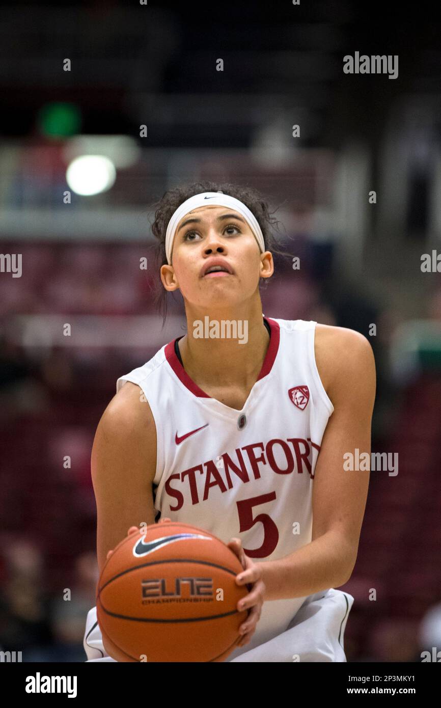 January 05, 2015: Stanford Cardinal forward Kaylee Johnson (5) takes a ...
