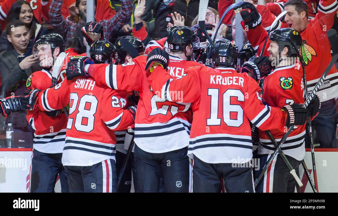 January 04, 2015: Chicago, Illinois, U.S. - Blackhawk #10 Patrick Sharp ...