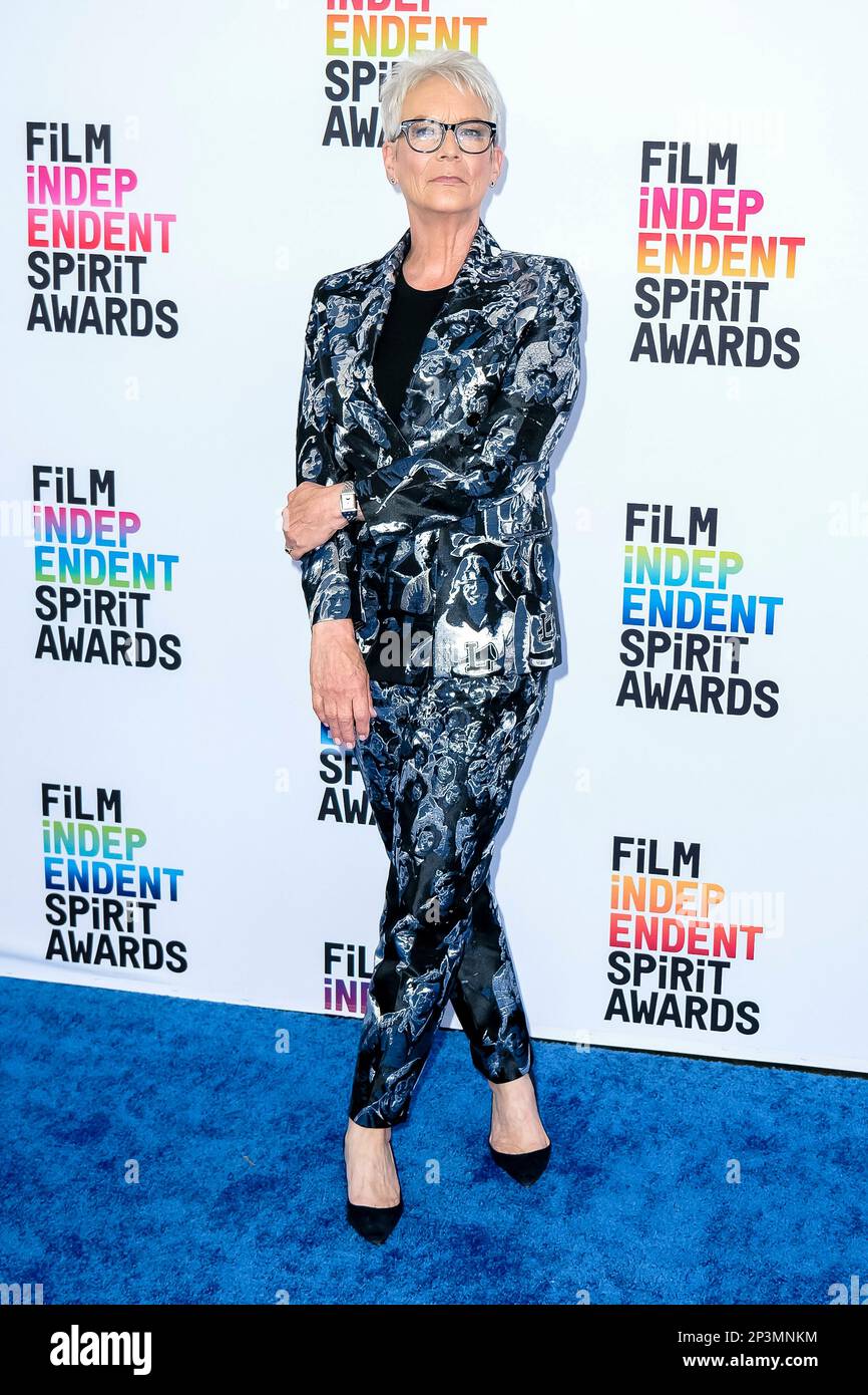 Jamie Lee Curtis attends the 2023 Film Independent Spirit Awards in ...