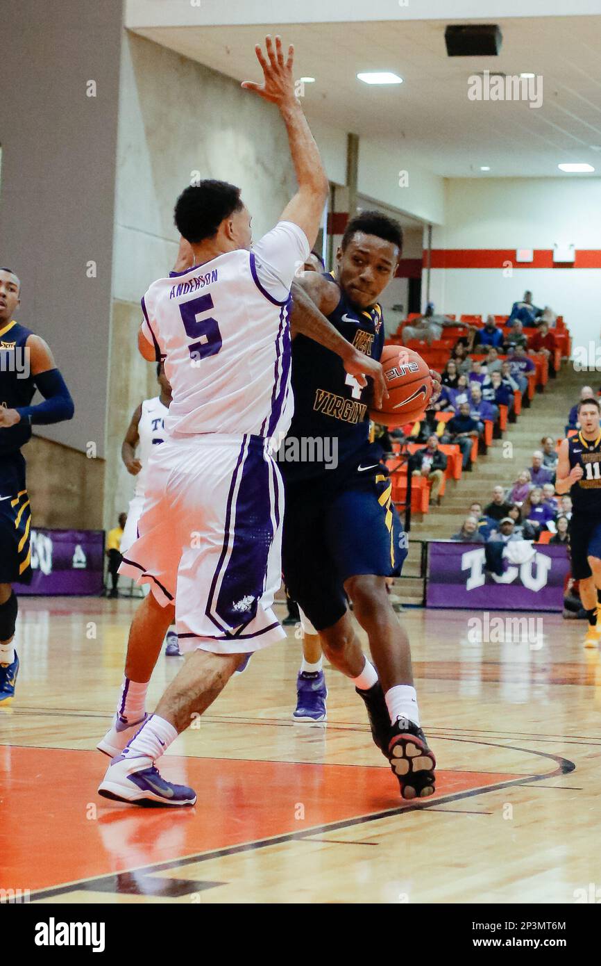 03 JAN 2015: West Virginia Mountaineers guard Daxter Miles Jr. (4 ...