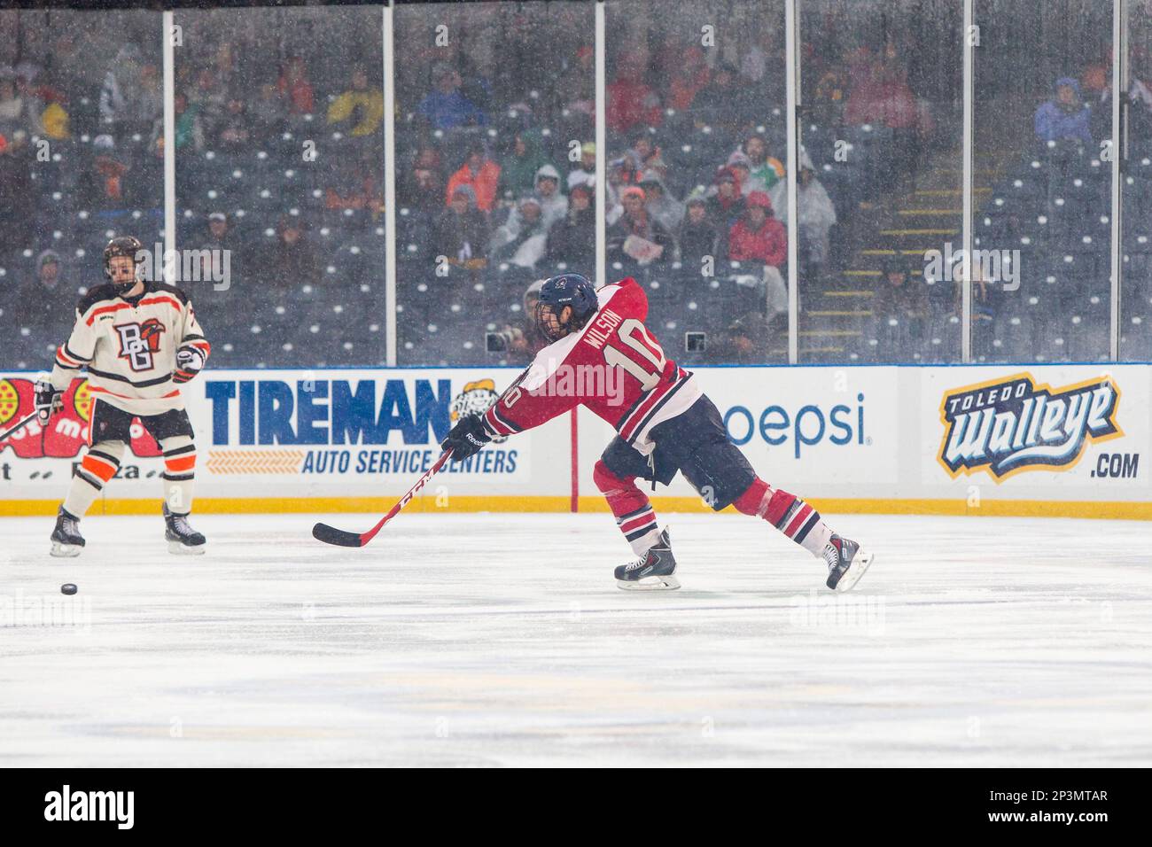 January 3, 2015: Robert Morris Colonials defenseman Tyson Wilson (10 ...