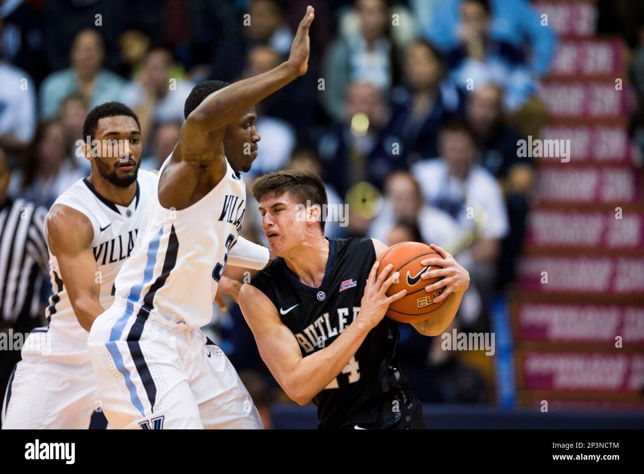 31 DEC 2014: Butler Bulldogs guard Kellen Dunham (24) stops short of ...