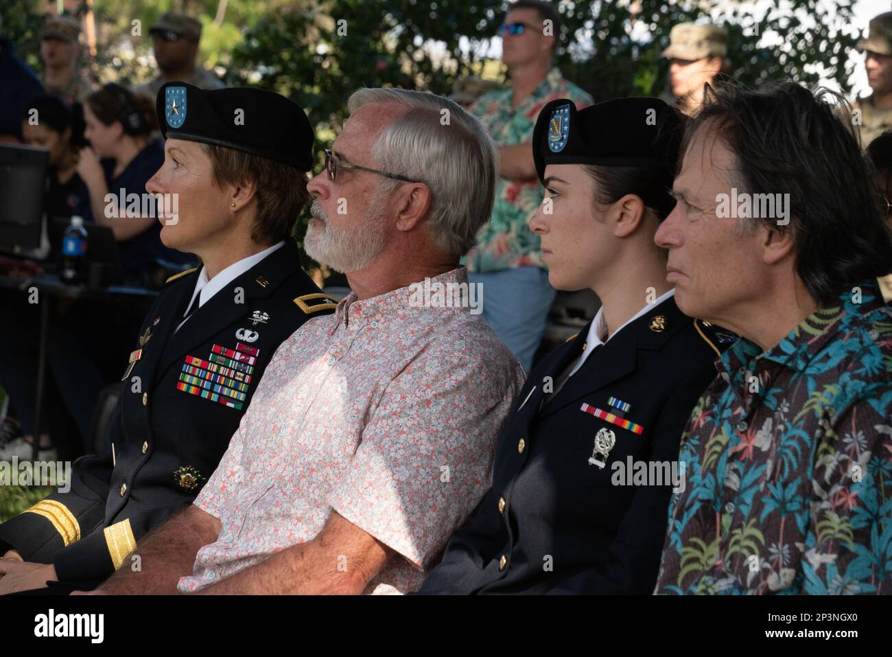 FORT SHAFTER, Hawaii -- (left) 18th Medical Command (Deployment Support ...