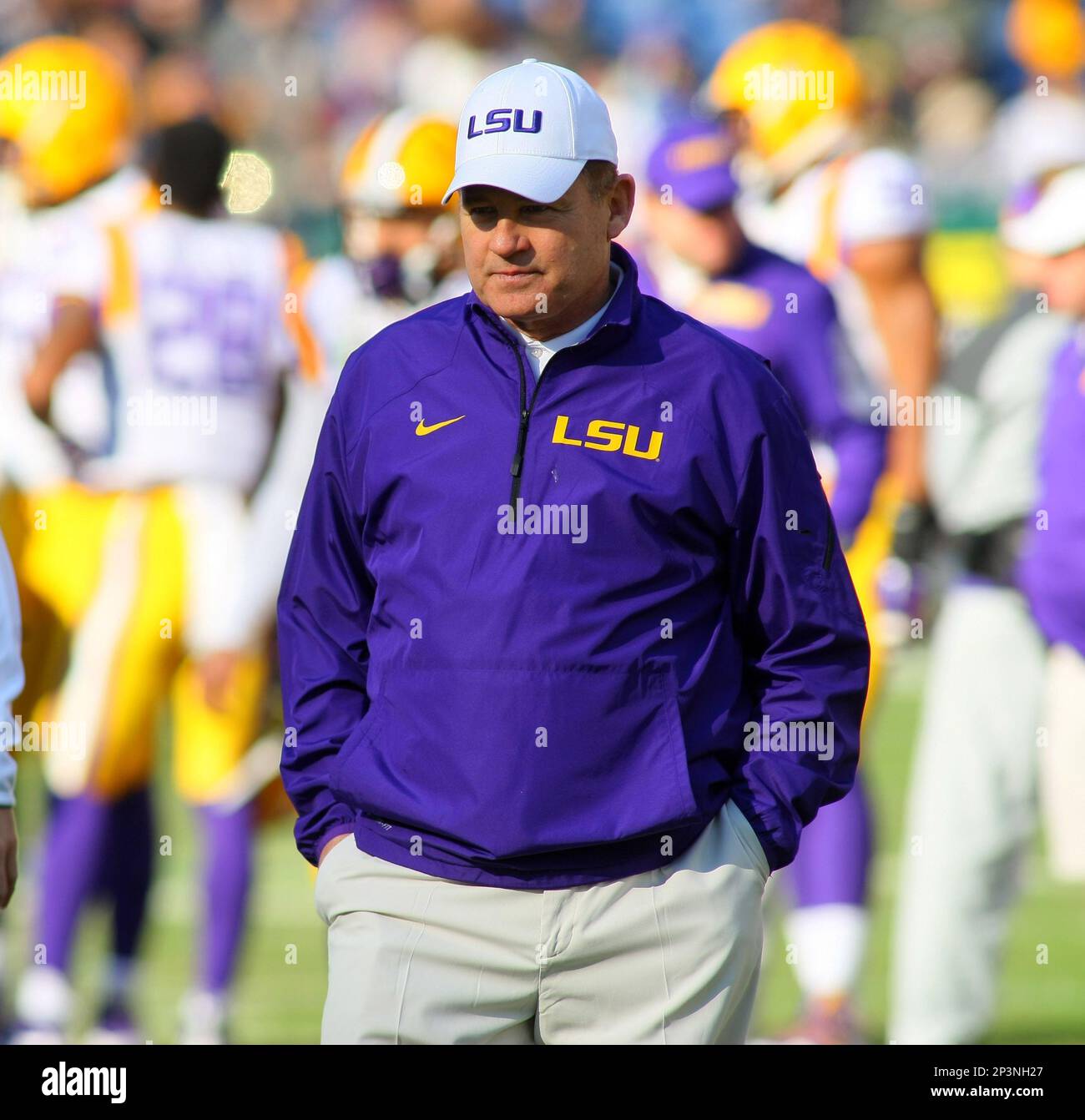 December 30, 2014: Les Miles LSU Tigers Head Coach during pre game ...