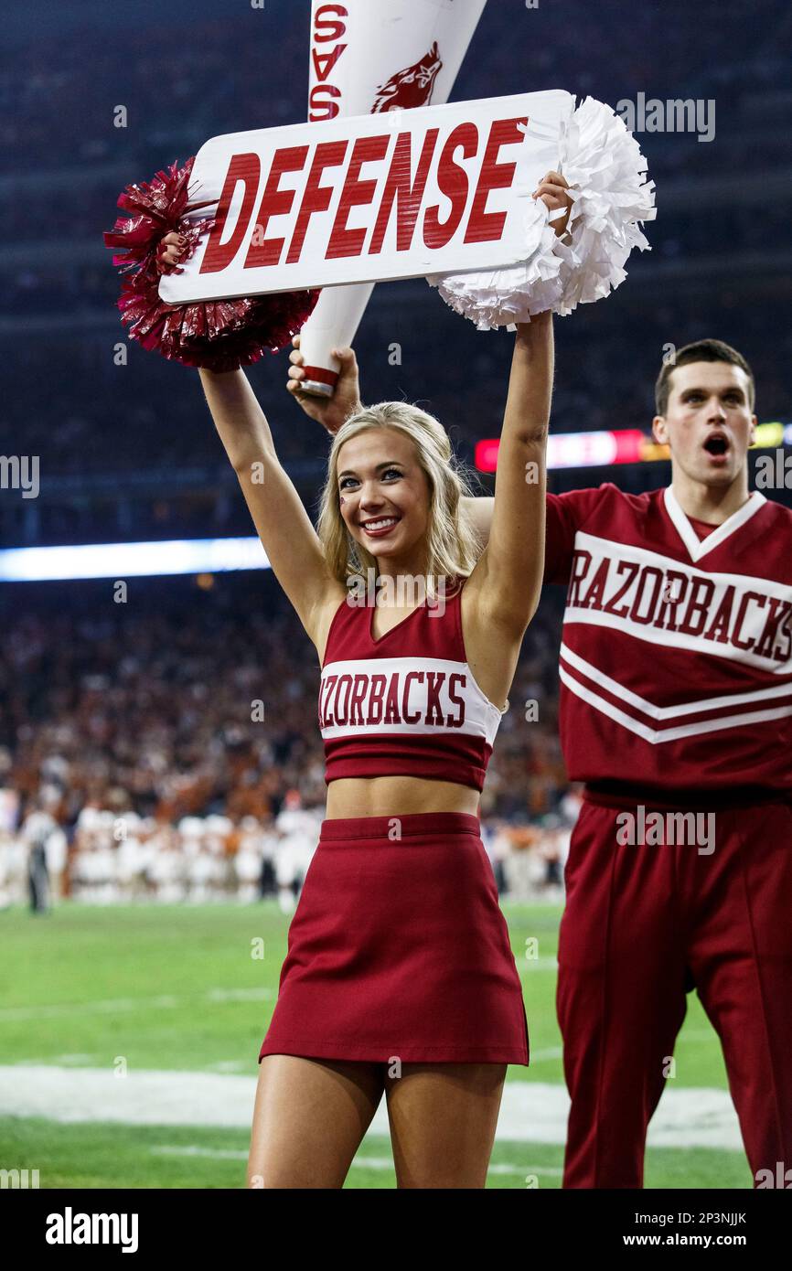 December 29, 2104: Arkansas Razorbacks cheerleaders perform during the ...