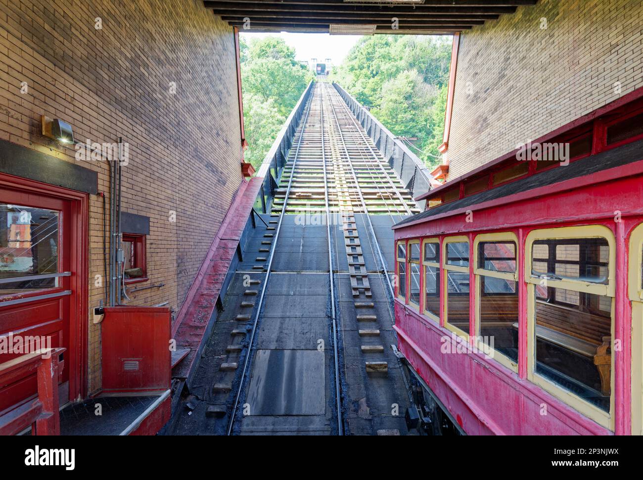 Pittsburgh regional transit hi-res stock photography and images - Alamy