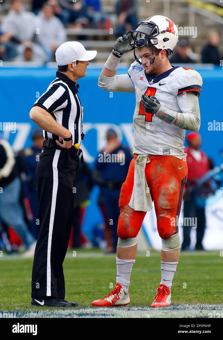 26 December 2014: Illinois Fighting Illini quarterback Reilly O'Toole ...