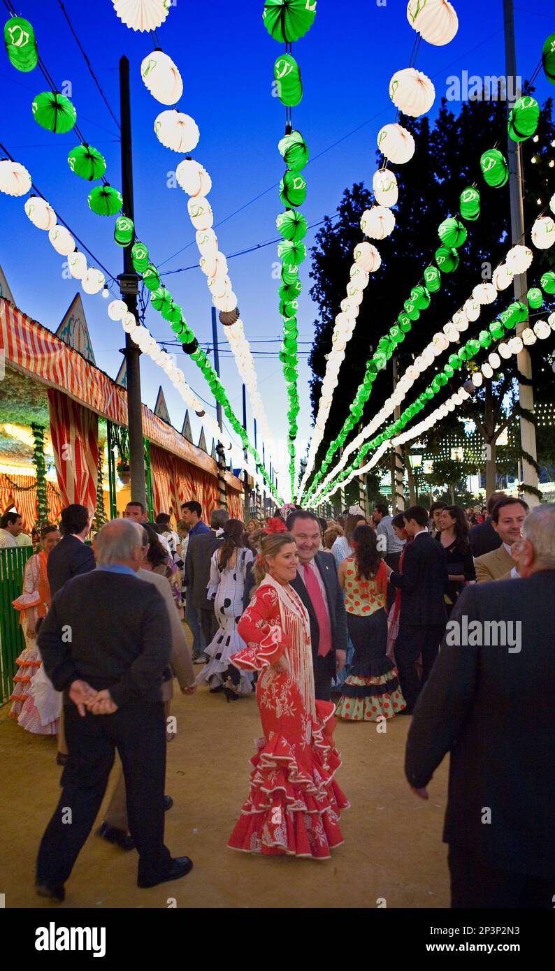 Andalusia spain feria women flower hi-res stock photography and images ...
