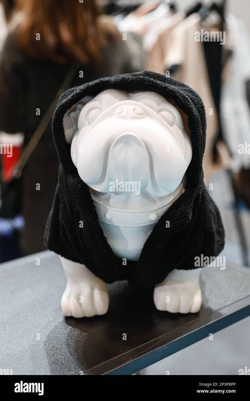 London, UK. 05th Mar, 2023. At the RKF Luxury Linen booth, a spa outfit ...